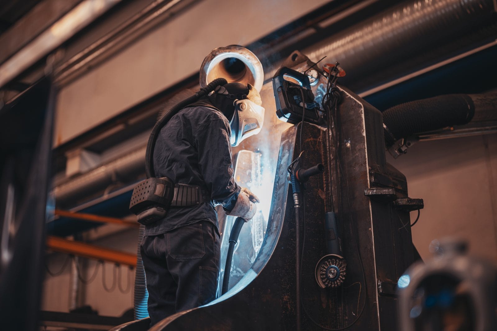 R&D Steel & Manufacturing - welding and manufacture of steel structures